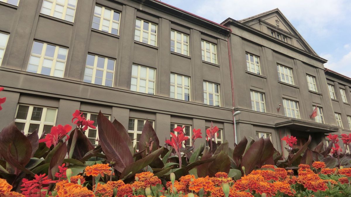 Obchodní akademie Dr. Edvarda Beneše Slaný - Kampus